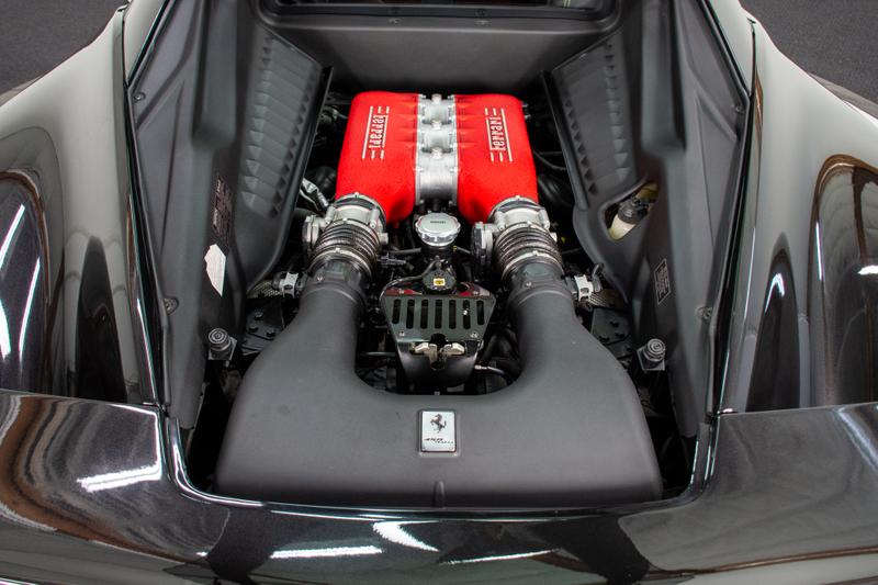 Ferrari 458 Italia Engine